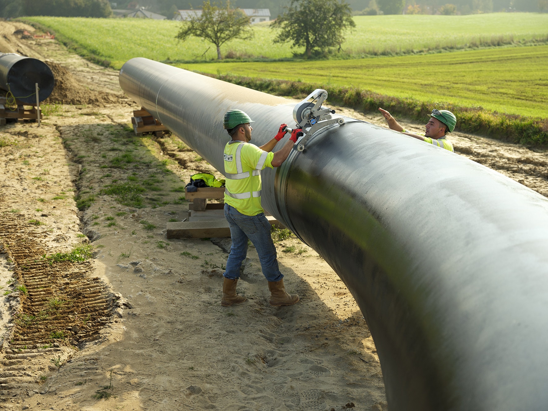 DENSOLEN® Used for Field-Joint Coating on High-Pressure Natural Gas ...