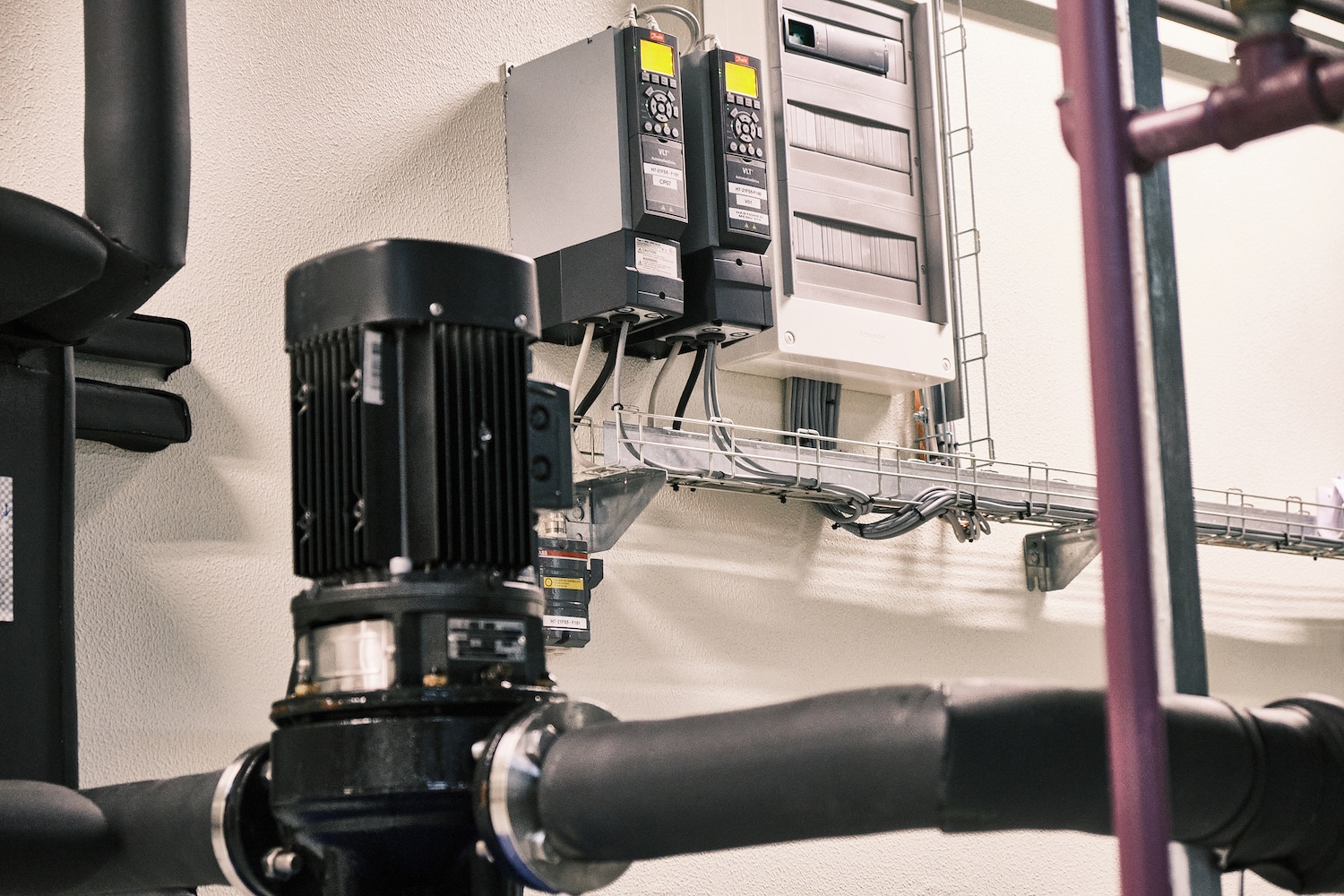 Condition Monitoring Using The Drive As a Sensor In pumping Applications