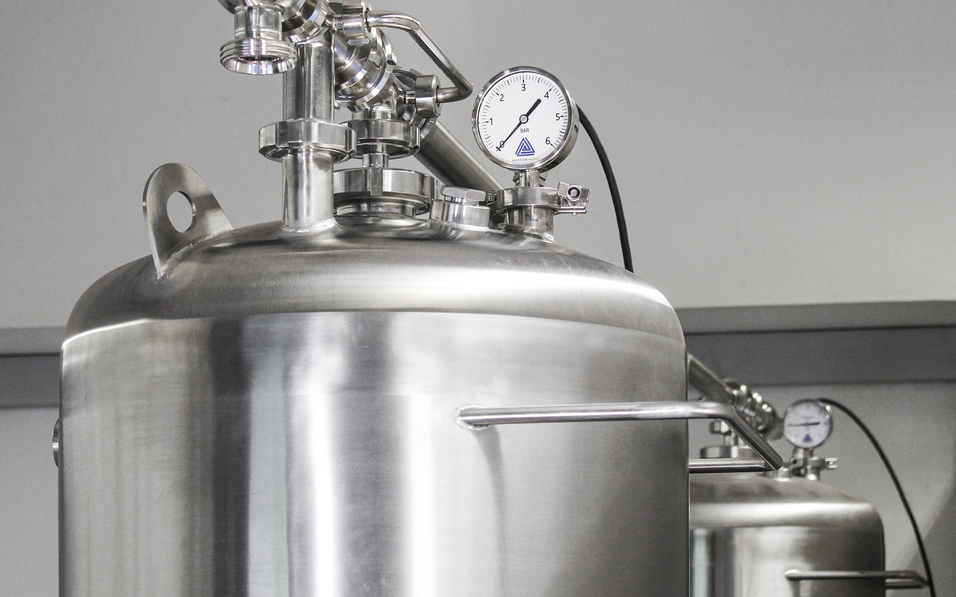 Extended life Pressure Gauge with longer Service Life and higher Accuracy