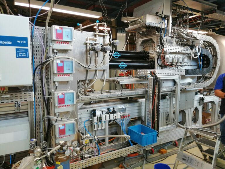 Four KATflow 150 with Profibus DP Interface in High-Temperature ...