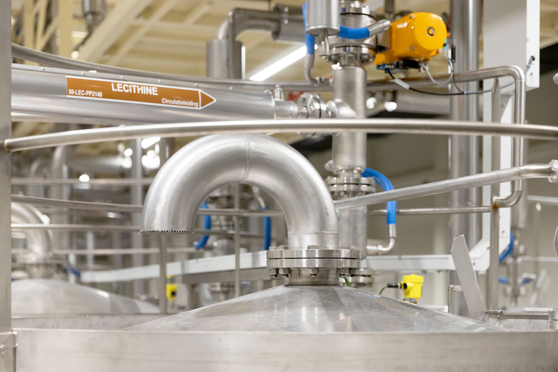 28 Stainless Steel Chocolate Tanks For Sustainable Belcolade Chocolate ...