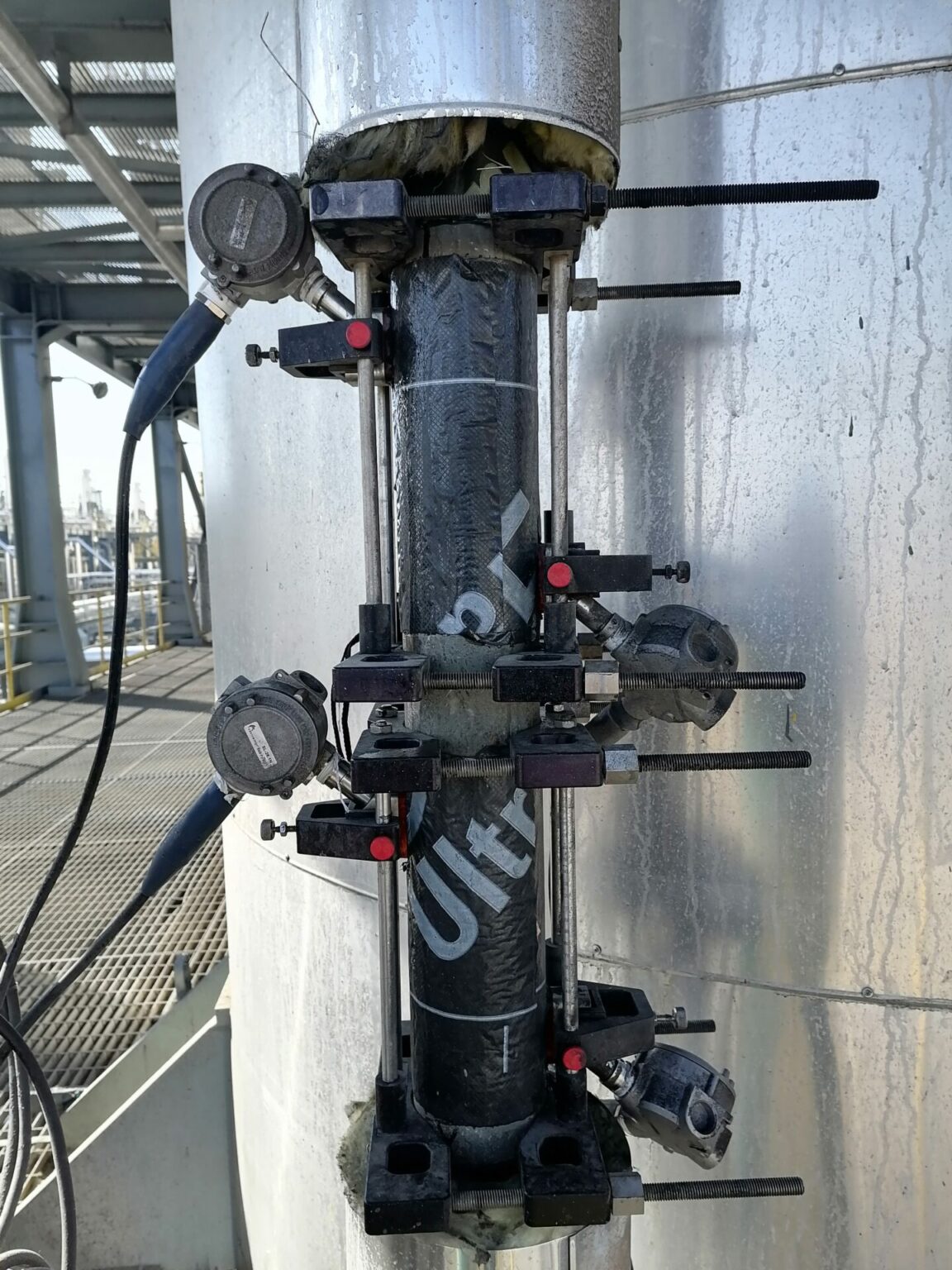 Clamp-on Hydrogen Application • Fluid Handling Pro