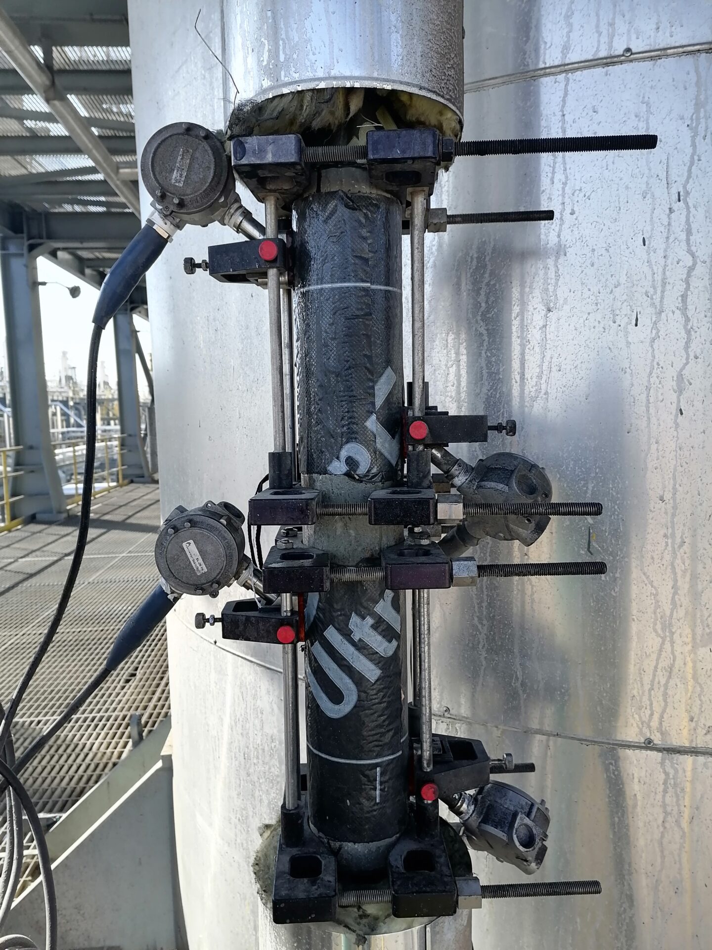 Clamp-on Hydrogen Application • Fluid Handling Pro