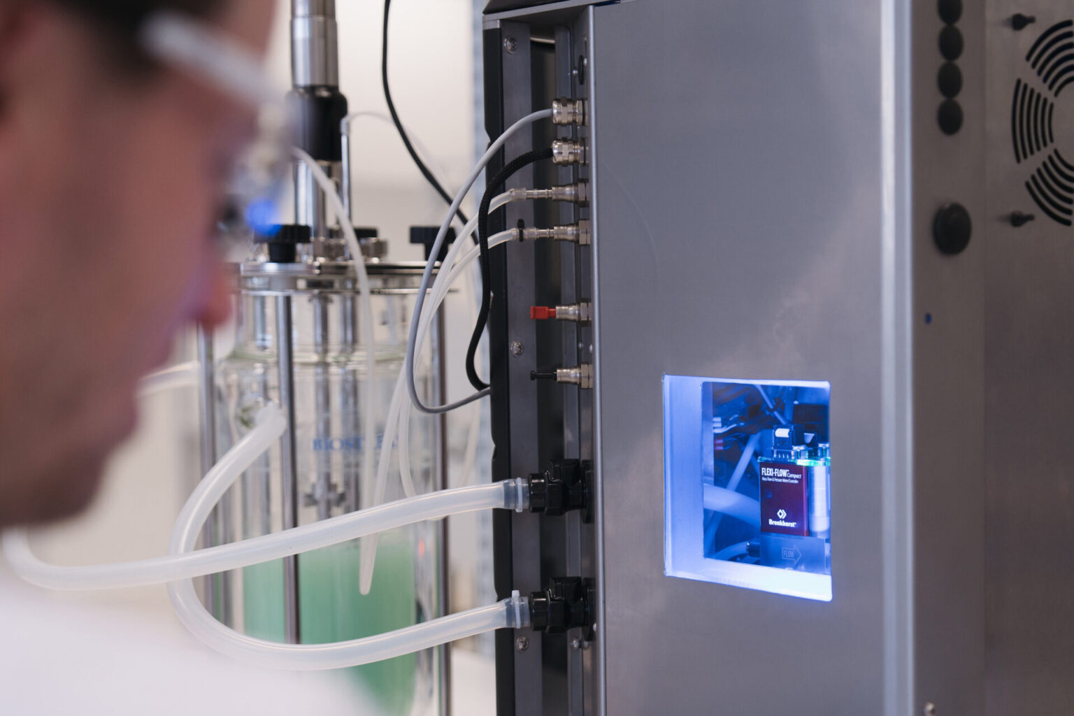 Bronkhorst High-Tech B.V. - Mass Flow Controller, Gas and Liquid Flow